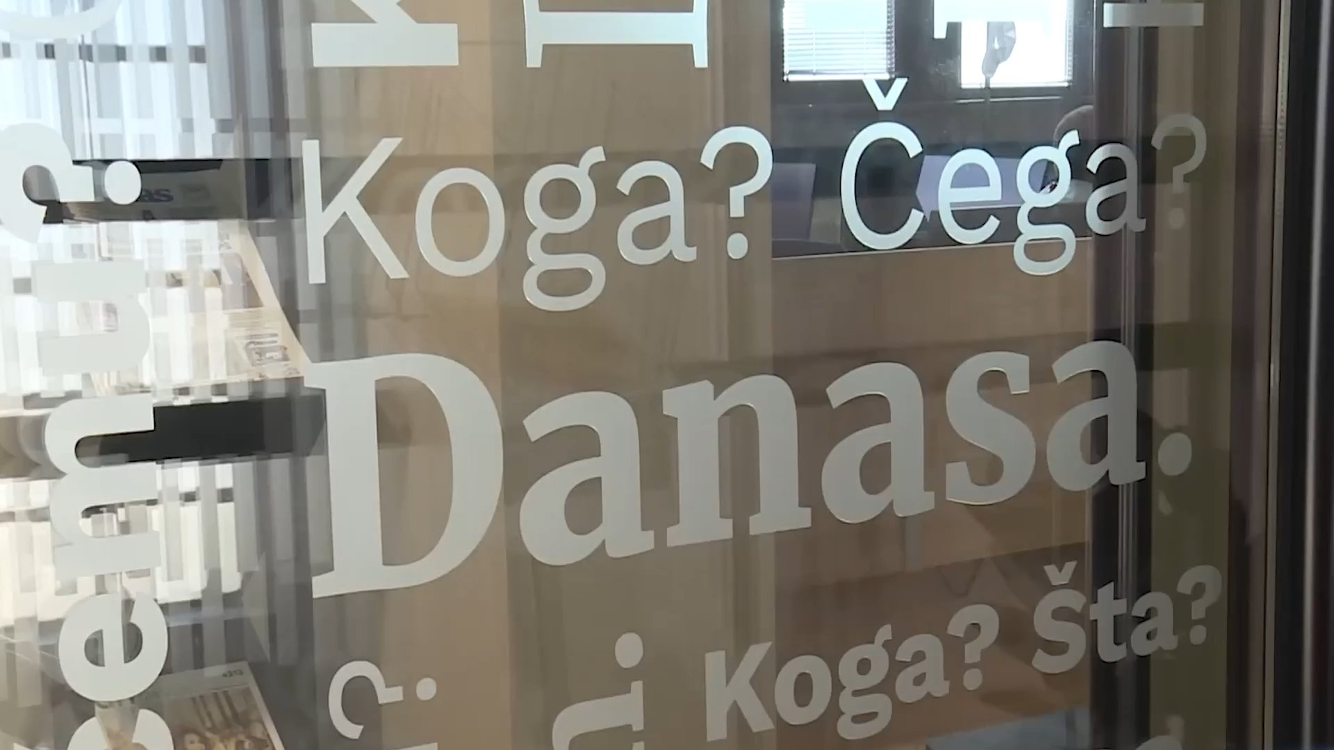 Upućene pretnje Danasu: ,,Salva metaka će krenuti da lomi prozore ...
